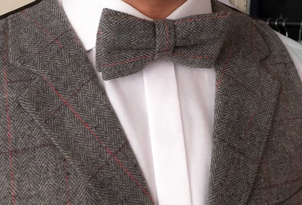 LA Smith | LA Smith Wool Blend Grey Tweed Bow Tie - MENSWEARR ...